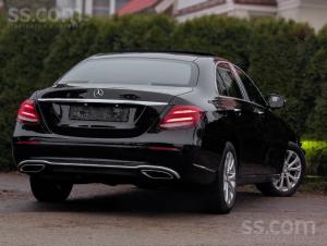 Melns Mercedes-Benz E 220 2017 Jūrmala, ar dzinēja tilpumu 2.00 L un nobraukumu 309 tūkst. km par 17500 €, foto 8 vietnē AUTOMOTO.COM.LV