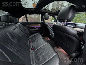 Melns Mercedes-Benz E 220 2017 Jūrmala, ar dzinēja tilpumu 2.00 L un nobraukumu 309 tūkst. km par 17500 €, foto 19 vietnē AUTOMOTO.COM.LV