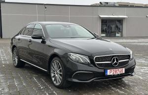 Black Mercedes-Benz E 220 2017 in Raseiniai, with an engine capacity of 2.20 L and mileage of 303 thousand km for 17200 €, photo 5 on AUTOMOTO.COM.LV