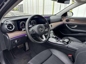 Black Mercedes-Benz E 220 2017 in Raseiniai, with an engine capacity of 2.20 L and mileage of 303 thousand km for 17200 €, photo 13 on AUTOMOTO.COM.LV