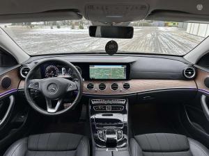 Black Mercedes-Benz E 220 2017 in Raseiniai, with an engine capacity of 2.20 L and mileage of 303 thousand km for 17200 €, photo 19 on AUTOMOTO.COM.LV