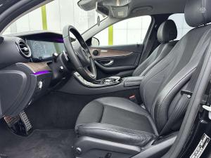Black Mercedes-Benz E 220 2017 in Raseiniai, with an engine capacity of 2.20 L and mileage of 303 thousand km for 17200 €, photo 21 on AUTOMOTO.COM.LV
