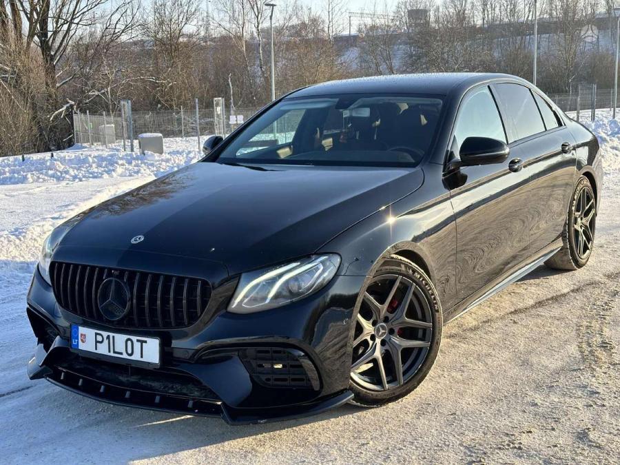 Black Mercedes-Benz E 220 2017 in Vilnius, with an engine capacity of 1.95 L and mileage of 360 thousand km for 17499 €, photo 11 on AUTOMOTO.COM.LV