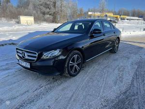 Melns Mercedes-Benz E 220 2017 Viļņa, ar dzinēja tilpumu 1.95 L un nobraukumu 135 tūkst. km par 23500 €, foto  vietnē AUTOMOTO.COM.LV