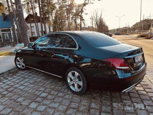 Melns Mercedes-Benz E 220 2017 Jūrmala, ar dzinēja tilpumu 2.20 L un nobraukumu 285 tūkst. km par 14900 €, foto 3 vietnē AUTOMOTO.COM.LV