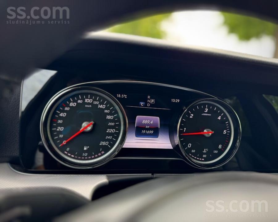 Black Mercedes-Benz E 220 2017 in Jelgava, with an engine capacity of 2.00 L and mileage of 0 thousand km for 20000 €, photo 12 on AUTOMOTO.COM.LV