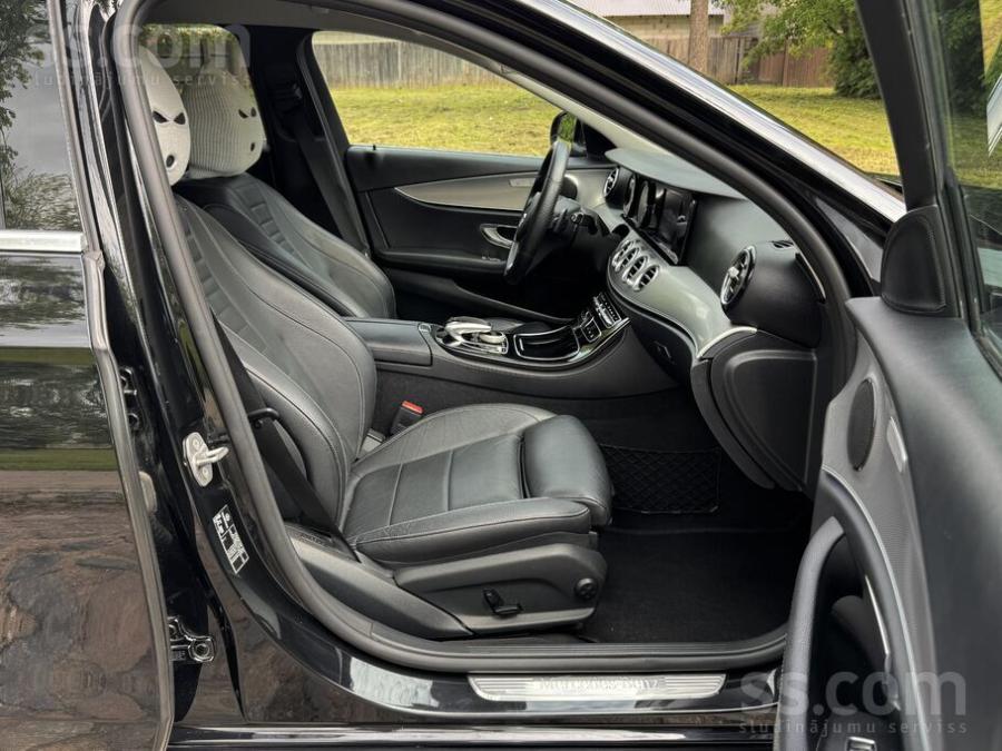 Black Mercedes-Benz E 220 2017 in Jelgava, with an engine capacity of 2.00 L and mileage of 0 thousand km for 20000 €, photo 15 on AUTOMOTO.COM.LV