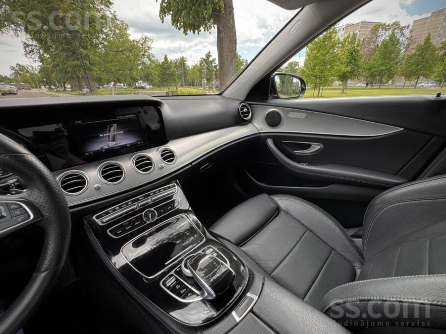 Black Mercedes-Benz E 220 2017 in Jelgava, with an engine capacity of 2.00 L and mileage of 0 thousand km for 20000 €, photo 20 on AUTOMOTO.COM.LV