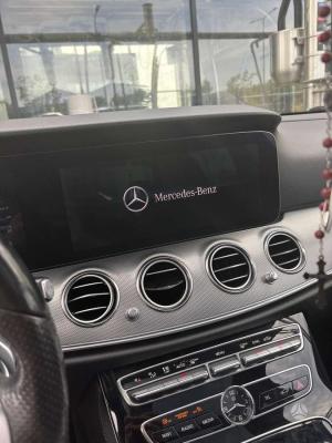 Черный Мерседес E 220 2017 в Вильнюс, объемом двигателя 1.95 л и пробегом 281 тыс. км за 17999 €, фото 11 на AUTOMOTO.COM.LV