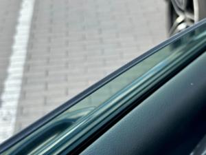 Black Mercedes-Benz E 220 2017 in Riga, with an engine capacity of 2.00 L and mileage of 199 thousand km for 17490 €, photo 5 on AUTOMOTO.COM.LV