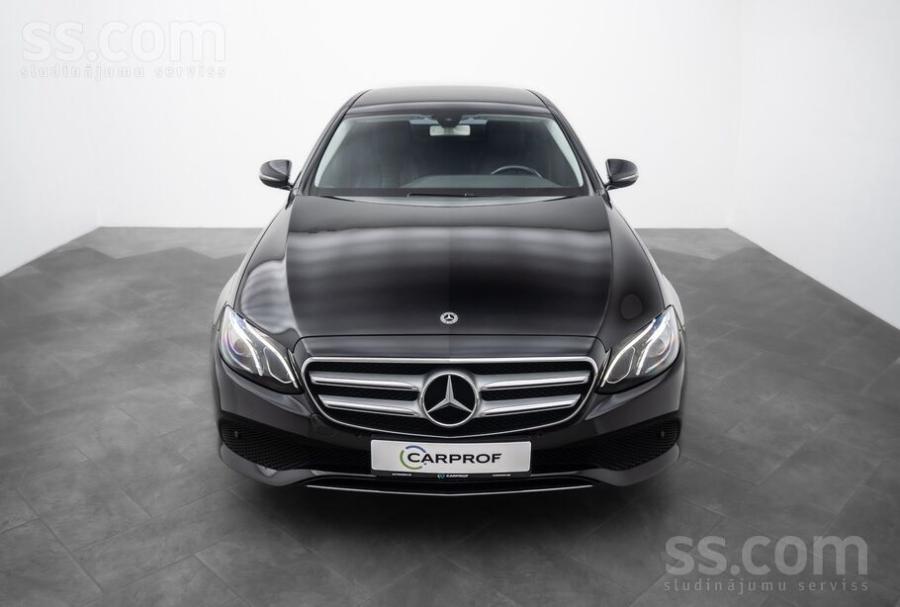 Black Mercedes-Benz E 220 2017 in Tallinn, with an engine capacity of 2.00 L and mileage of 260 thousand km for 16999 €, photo 3 on AUTOMOTO.COM.LV