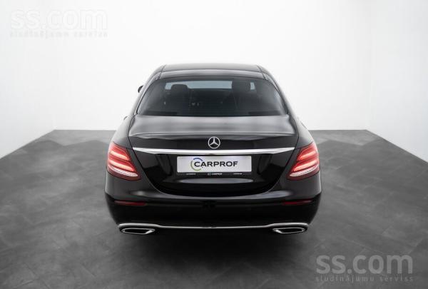 Черный Мерседес E 220 2017 в Таллин, объемом двигателя 2.00 л и пробегом 260 тыс. км за 16999 €, фото 6 на AUTOMOTO.COM.LV