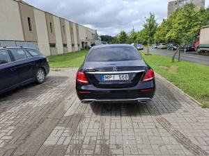 Черный Мерседес E 220 2017 в Вильнюс, объемом двигателя 1.95 л и пробегом 169 тыс. км за 22000 €, фото 7 на AUTOMOTO.COM.LV