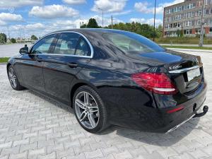 Черный Мерседес E 220 2017 в Таураге, объемом двигателя 1.95 л и пробегом 289 тыс. км за 17300 €, фото 3 на AUTOMOTO.COM.LV