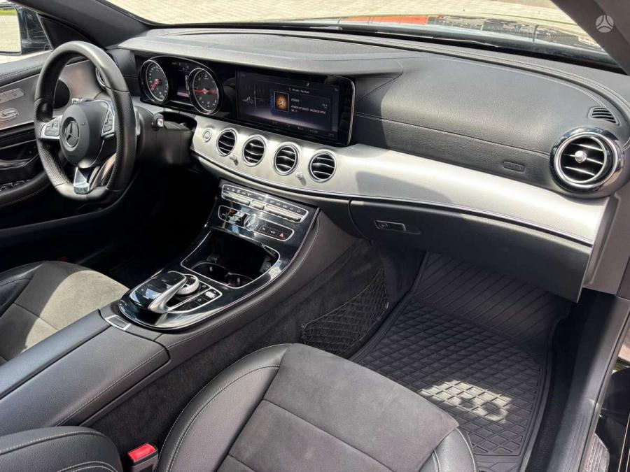 Черный Мерседес E 220 2017 в Таураге, объемом двигателя 1.95 л и пробегом 289 тыс. км за 17300 €, фото 12 на AUTOMOTO.COM.LV