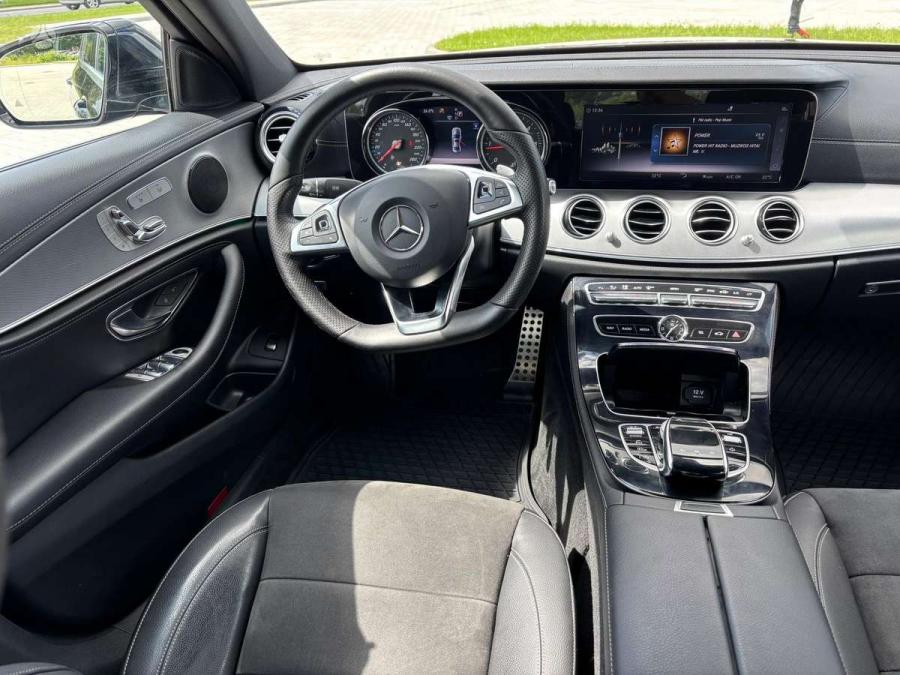 Черный Мерседес E 220 2017 в Таураге, объемом двигателя 1.95 л и пробегом 289 тыс. км за 17300 €, фото 16 на AUTOMOTO.COM.LV