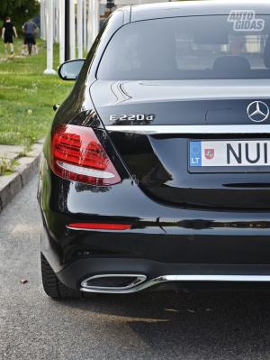 Black Mercedes-Benz E 220 2017 in Vilnius, with an engine capacity of 2.00 L and mileage of 273 thousand km for 23000 €, photo 7 on AUTOMOTO.COM.LV