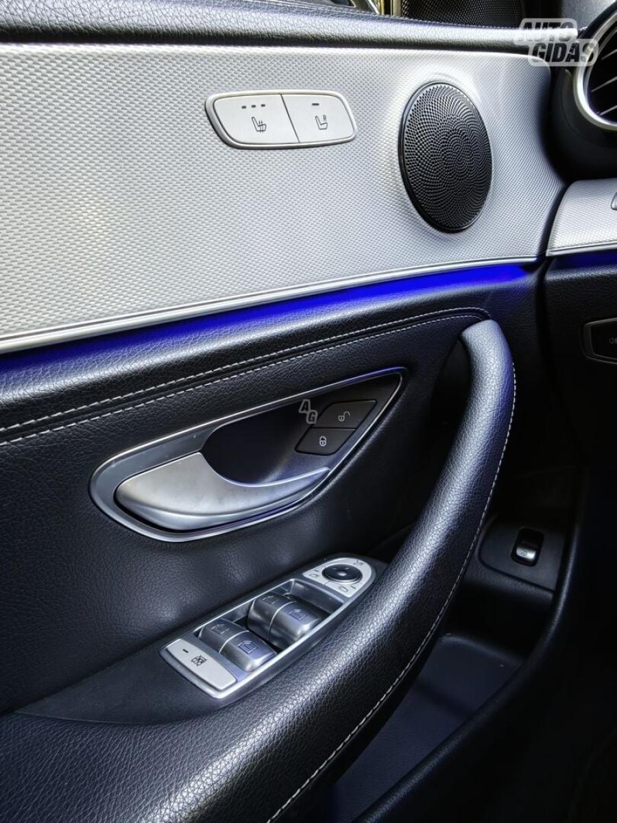 Black Mercedes-Benz E 220 2017 in Vilnius, with an engine capacity of 2.00 L and mileage of 273 thousand km for 23000 €, photo 15 on AUTOMOTO.COM.LV