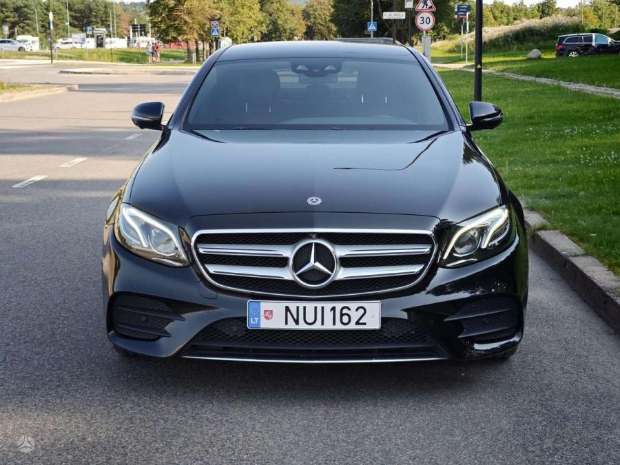 Melns Mercedes-Benz E 220 2017 Viļņa, ar dzinēja tilpumu 1.95 L un nobraukumu 273 tūkst. km par 23000 €, foto 6 vietnē AUTOMOTO.COM.LV