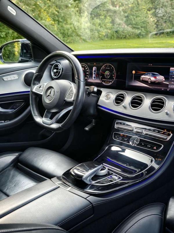 Melns Mercedes-Benz E 220 2017 Viļņa, ar dzinēja tilpumu 1.95 L un nobraukumu 273 tūkst. km par 23000 €, foto 9 vietnē AUTOMOTO.COM.LV