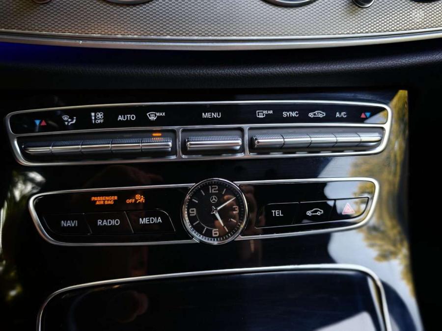 Melns Mercedes-Benz E 220 2017 Viļņa, ar dzinēja tilpumu 1.95 L un nobraukumu 273 tūkst. km par 23000 €, foto 16 vietnē AUTOMOTO.COM.LV