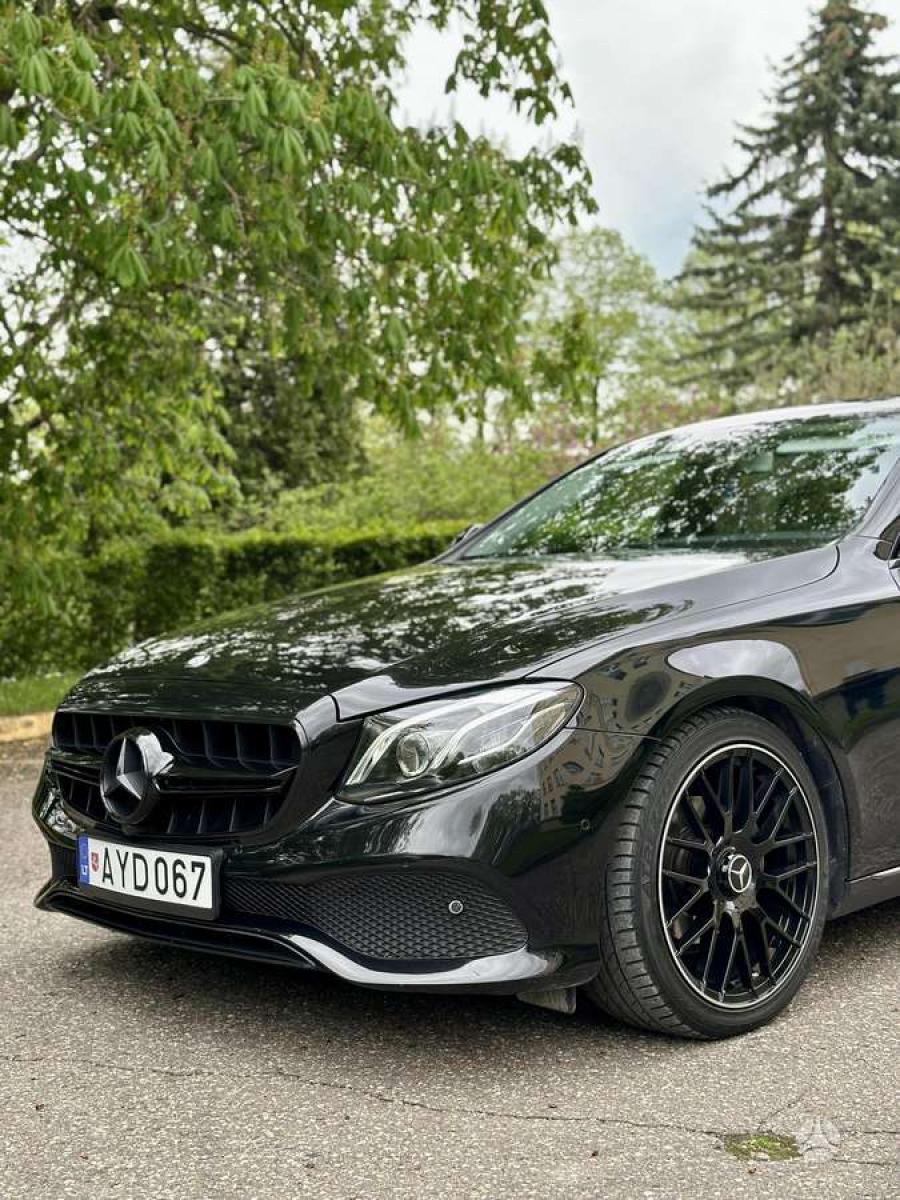 Черный Мерседес E 220 2017 в Кедайняй, объемом двигателя 1.95 л и пробегом 215 тыс. км за 18999 €, фото 16 на AUTOMOTO.COM.LV