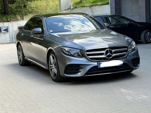 Black Mercedes-Benz E 220 2017 in Vilnius, with an engine capacity of 1.95 L and mileage of 248 thousand km for 19350 €, photo 2 on AUTOMOTO.COM.LV