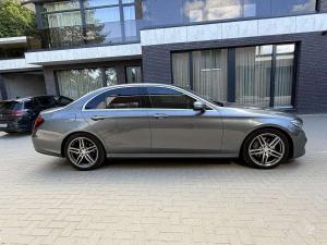 Black Mercedes-Benz E 220 2017 in Vilnius, with an engine capacity of 1.95 L and mileage of 248 thousand km for 19350 €, photo 6 on AUTOMOTO.COM.LV