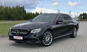 Black Mercedes-Benz E 220 2017 in Raseiniai, with an engine capacity of 1.95 L and mileage of 303 thousand km for 15850 €, photo  on AUTOMOTO.COM.LV