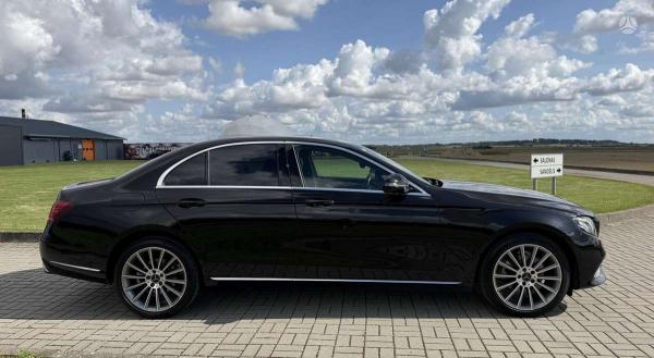 Черный Мерседес E 220 2017 в Расейняй, объемом двигателя 1.95 л и пробегом 303 тыс. км за 15850 €, фото 9 на AUTOMOTO.COM.LV