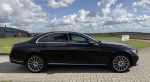 Black Mercedes-Benz E 220 2017 in Raseiniai, with an engine capacity of 1.95 L and mileage of 303 thousand km for 15850 €, photo 10 on AUTOMOTO.COM.LV