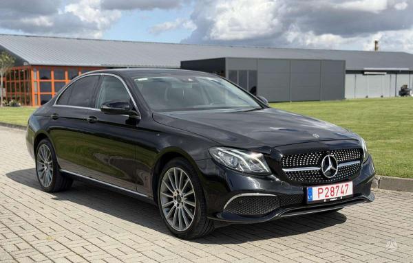Черный Мерседес E 220 2017 в Расейняй, объемом двигателя 1.95 л и пробегом 303 тыс. км за 15850 €, фото 10 на AUTOMOTO.COM.LV