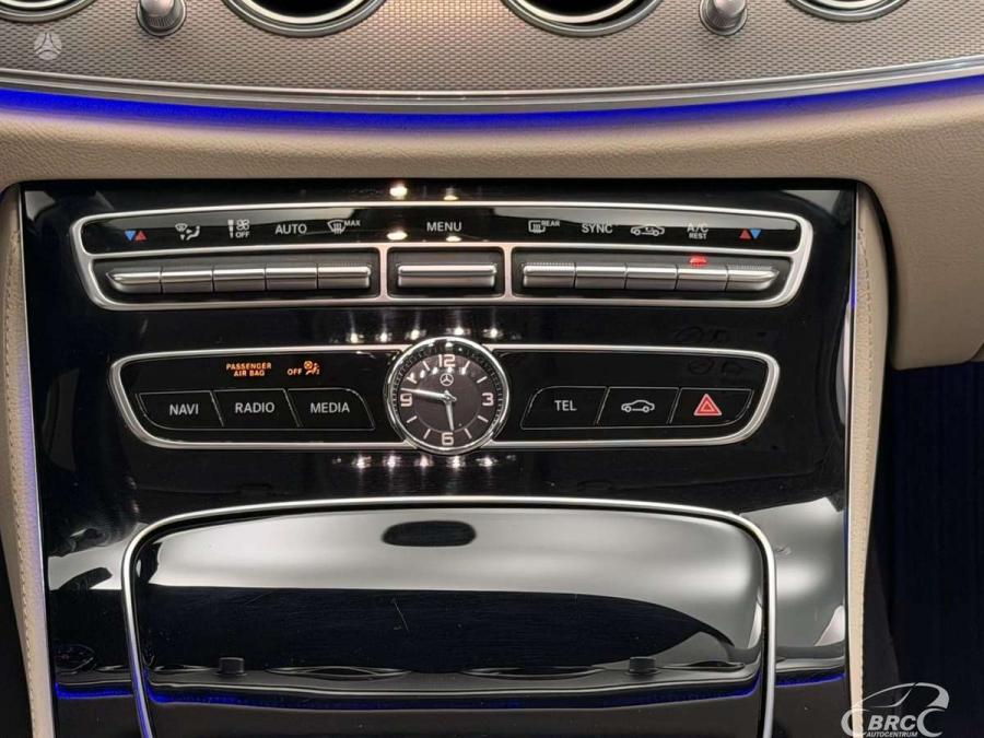 Черный Мерседес E 220 2017 в Вильнюс, объемом двигателя 1.95 л и пробегом 177 тыс. км за 21999 €, фото 19 на AUTOMOTO.COM.LV