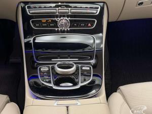 Черный Мерседес E 220 2017 в Вильнюс, объемом двигателя 1.95 л и пробегом 177 тыс. км за 21999 €, фото 20 на AUTOMOTO.COM.LV