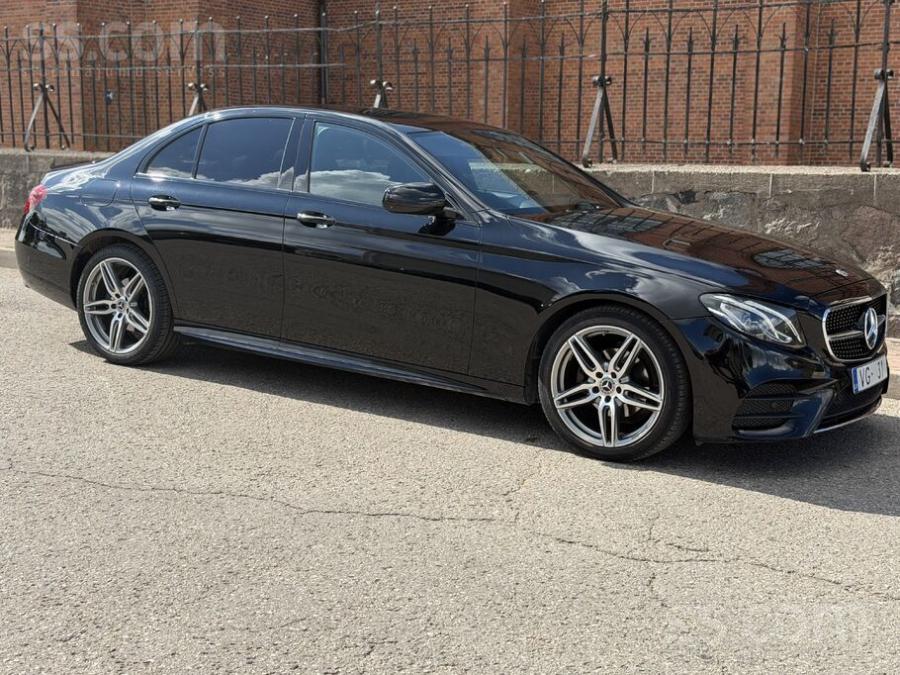 Melns Mercedes-Benz E 220 2017 Rēzekne, ar dzinēja tilpumu 2.00 L un nobraukumu 306 tūkst. km par 17500 €, foto 6 vietnē AUTOMOTO.COM.LV