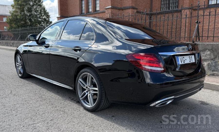 Melns Mercedes-Benz E 220 2017 Rēzekne, ar dzinēja tilpumu 2.00 L un nobraukumu 306 tūkst. km par 17500 €, foto 7 vietnē AUTOMOTO.COM.LV
