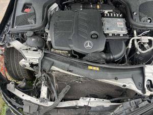 Black Mercedes-Benz E 220 2017 in Kaunas, with an engine capacity of 1.95 L and mileage of 293 thousand km for 7900 €, photo 15 on AUTOMOTO.COM.LV