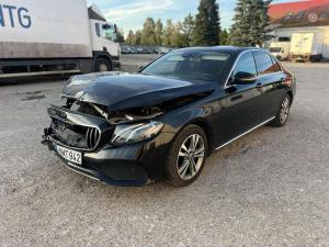 Черный Мерседес E 220 2017 в Каунас, объемом двигателя 1.95 л и пробегом 293 тыс. км за 7950 €, фото  на AUTOMOTO.COM.LV