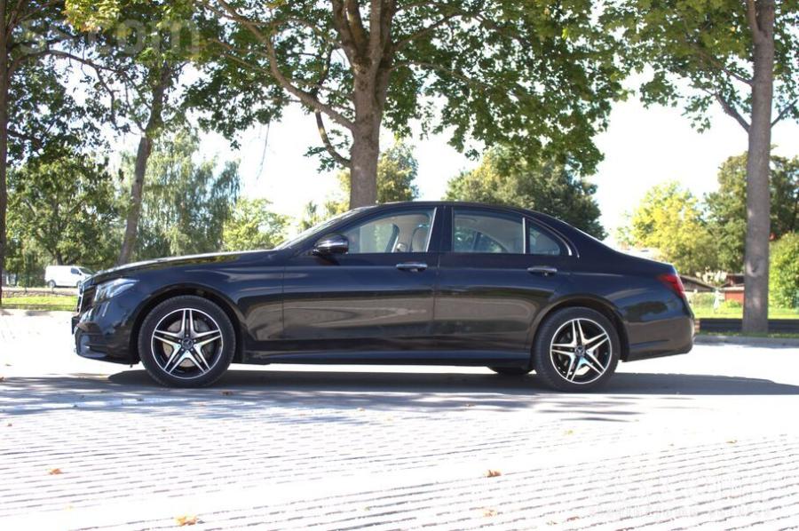 Melns Mercedes-Benz E 220 2017 Cēsis, ar dzinēja tilpumu 2.00 L un nobraukumu 212 tūkst. km par 25000 €, foto 3 vietnē AUTOMOTO.COM.LV