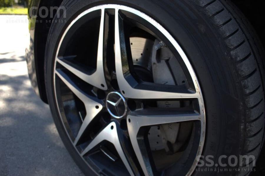 Melns Mercedes-Benz E 220 2017 Cēsis, ar dzinēja tilpumu 2.00 L un nobraukumu 212 tūkst. km par 25000 €, foto 7 vietnē AUTOMOTO.COM.LV