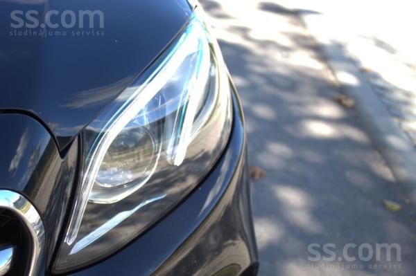 Black Mercedes-Benz E 220 2017 in Cesis, with an engine capacity of 2.00 L and mileage of 212 thousand km for 25000 €, photo 6 on AUTOMOTO.COM.LV