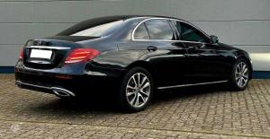 Black Mercedes-Benz E 220 2018 in Rietavas, with an engine capacity of 1.95 L and mileage of 177 thousand km for 22200 €, photo 6 on AUTOMOTO.COM.LV