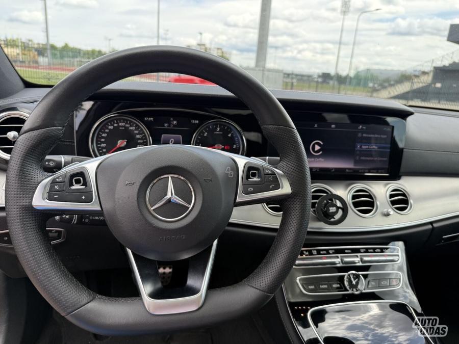 Black Mercedes-Benz E 220 2018 in Kaunas, with an engine capacity of 2.00 L and mileage of 346 thousand km for 21000 €, photo 6 on AUTOMOTO.COM.LV
