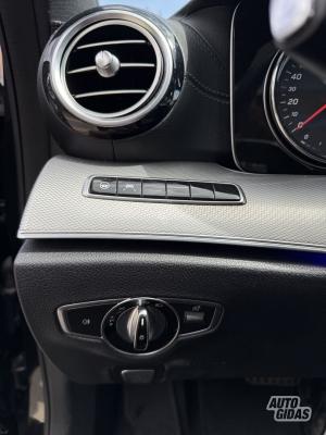 Black Mercedes-Benz E 220 2018 in Kaunas, with an engine capacity of 2.00 L and mileage of 346 thousand km for 21000 €, photo 8 on AUTOMOTO.COM.LV
