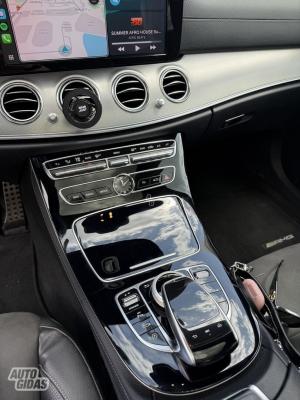 Black Mercedes-Benz E 220 2018 in Kaunas, with an engine capacity of 2.00 L and mileage of 346 thousand km for 21000 €, photo 9 on AUTOMOTO.COM.LV