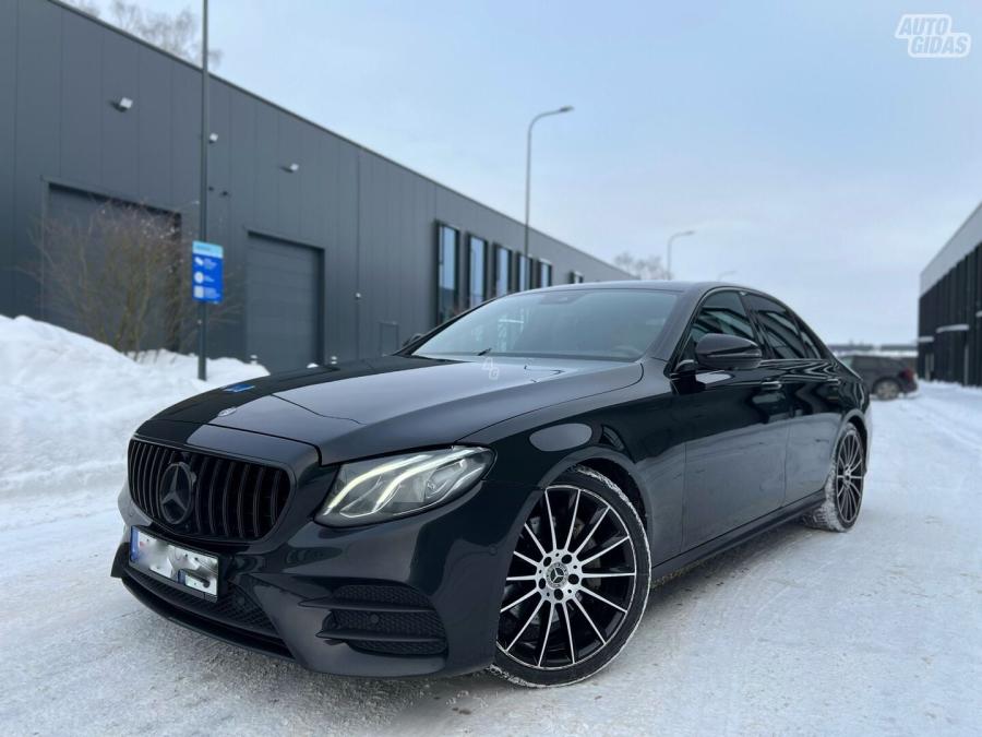 Melns Mercedes-Benz E 220 2018 Viļņa, ar dzinēja tilpumu 2.00 L un nobraukumu 272 tūkst. km par 23499 €, foto 2 vietnē AUTOMOTO.COM.LV