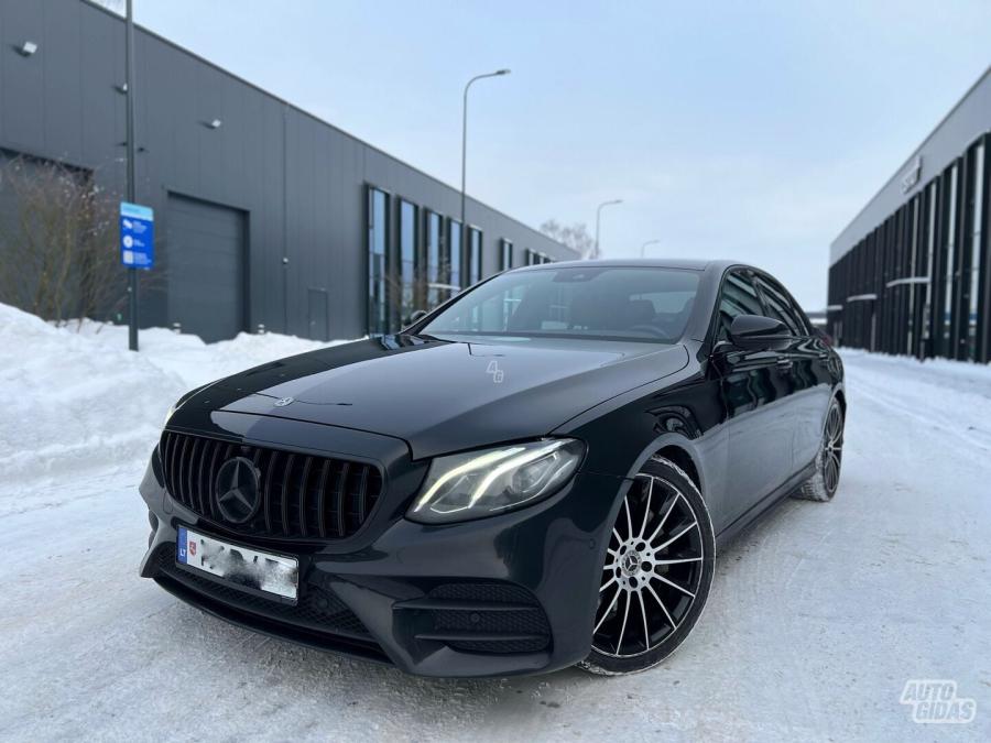 Melns Mercedes-Benz E 220 2018 Viļņa, ar dzinēja tilpumu 2.00 L un nobraukumu 272 tūkst. km par 23499 €, foto 3 vietnē AUTOMOTO.COM.LV