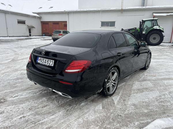 Melns Mercedes-Benz E 220 2018 Kauņa, ar dzinēja tilpumu 1.95 L un nobraukumu 325 tūkst. km par 11300 €, foto 4 vietnē AUTOMOTO.COM.LV
