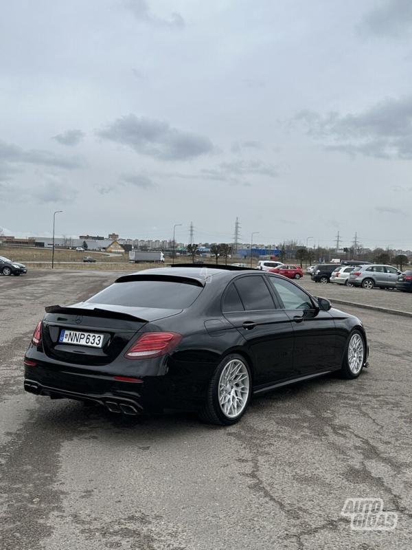 Черный Мерседес E 220 2018 в Каунас, объемом двигателя 2.00 л и пробегом 277 тыс. км за 23500 €, фото 7 на AUTOMOTO.COM.LV