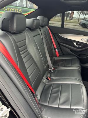 Черный Мерседес E 220 2018 в Каунас, объемом двигателя 2.00 л и пробегом 277 тыс. км за 23500 €, фото 16 на AUTOMOTO.COM.LV